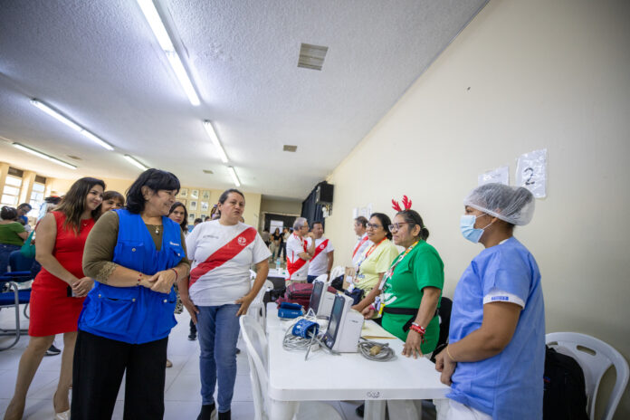 EsSalud realiza cirugías para pacientes con labio fisurado y paladar ...