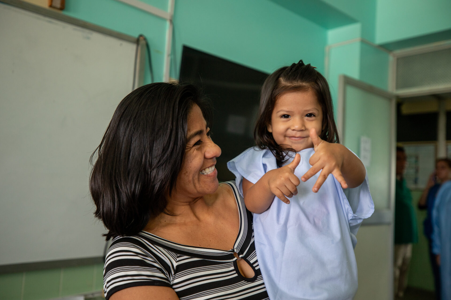 EsSalud realiza cirugías para pacientes con labio fisurado y paladar ...